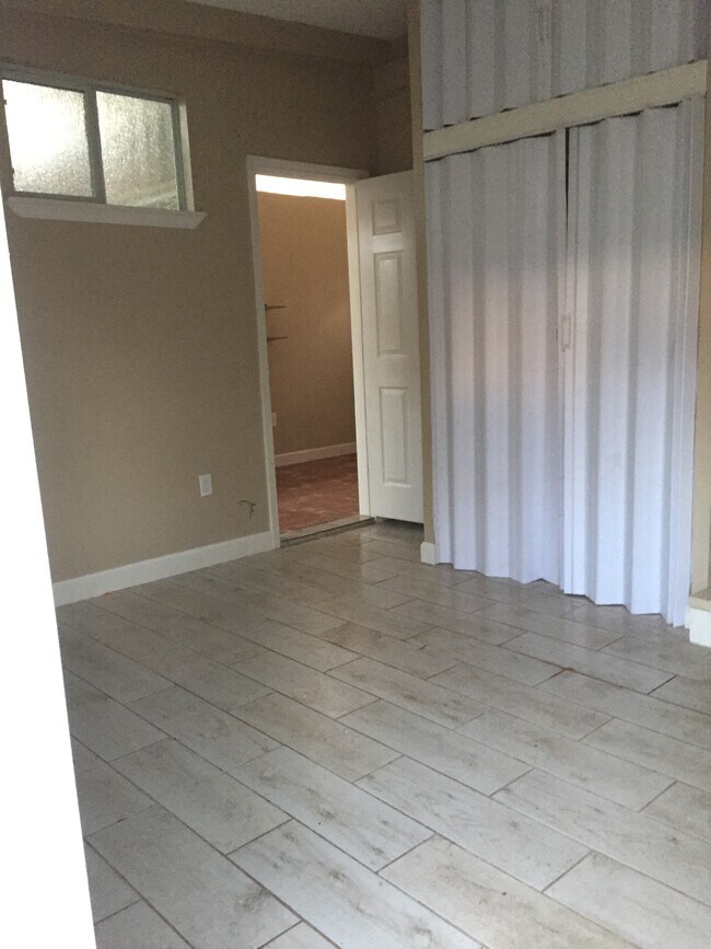 Cloverleaf Houses for Rent - Houston, TX from