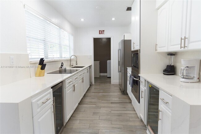 7833 Madeira St, Miramar, FL 33023 - House Rental in Miramar, FL ...