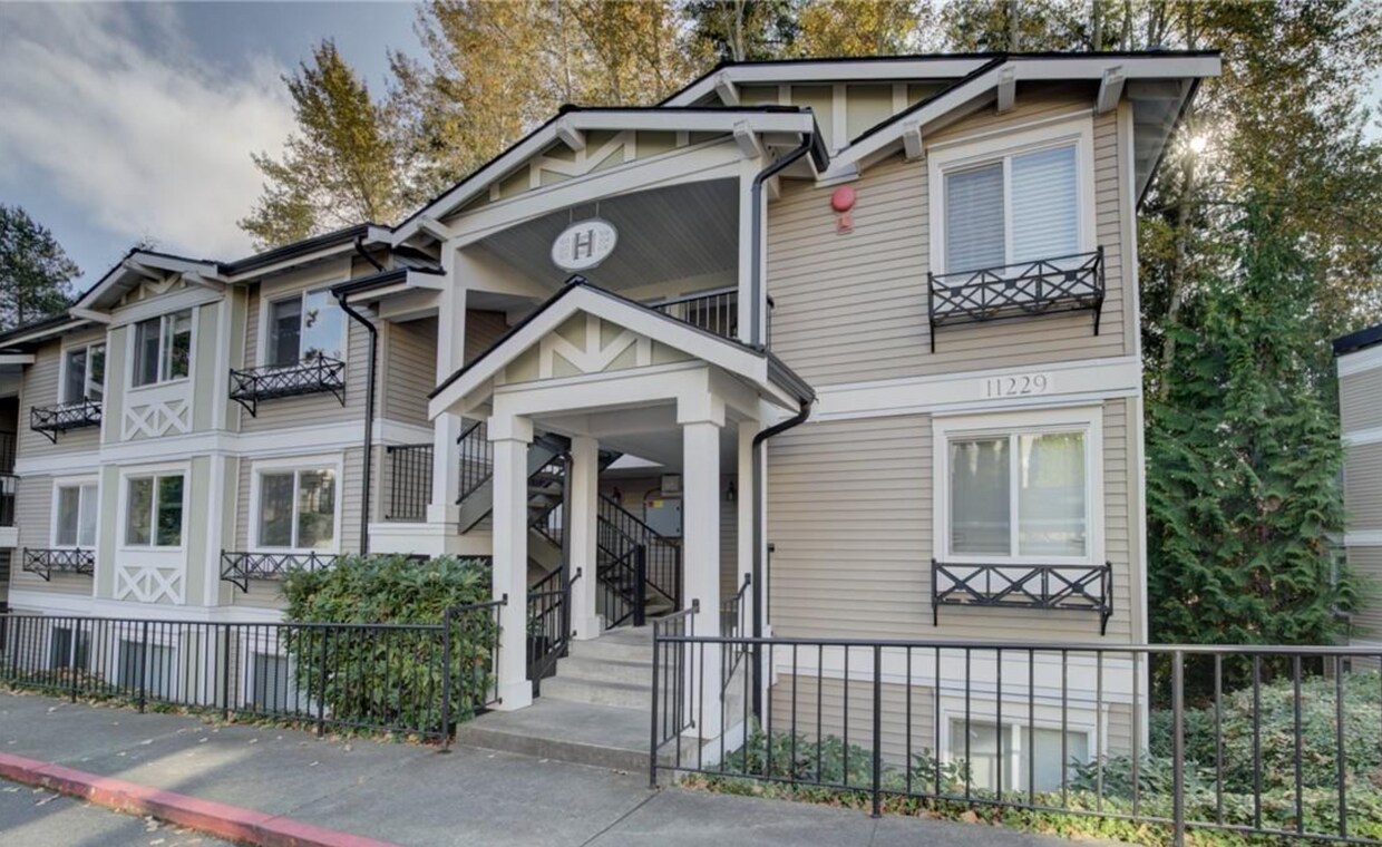 11229 NE 128th St Unit H103, Kirkland, WA 98034 - Condo for Rent in ...