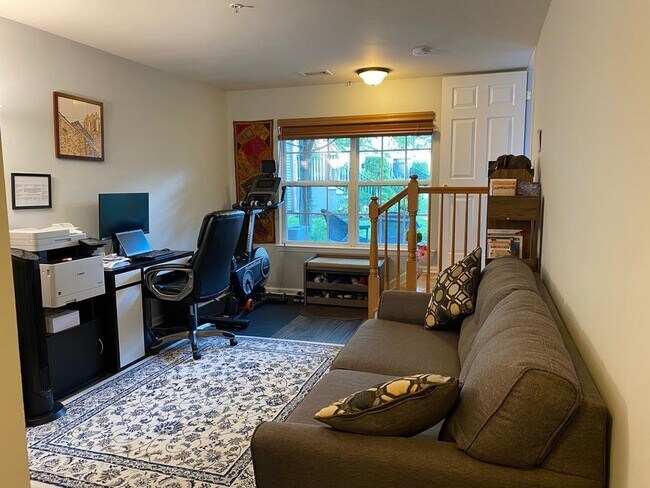 8 Xavier Ct Unit TH, Jersey City, NJ 07305 - Condo for Rent in Jersey ...