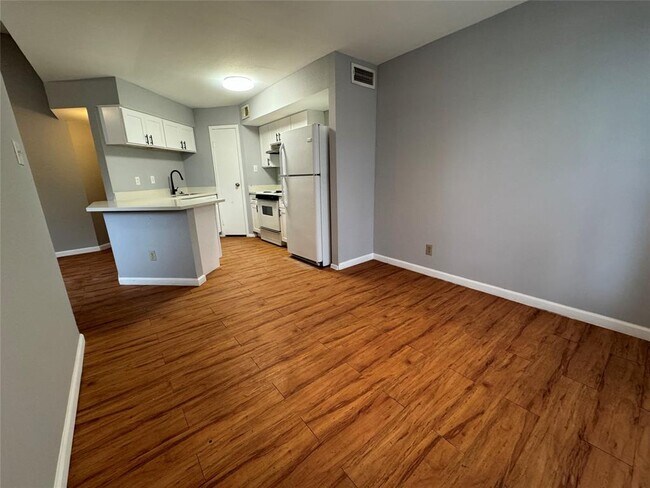 7200 W T C Jester Blvd Unit 3902, Houston, TX 77088 - Room for Rent in Houston, TX | Apartments.com
