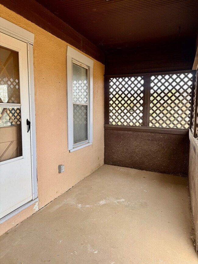 215 S 3rd St, Slaton, TX 79364 - House Rental in Slaton, TX ...