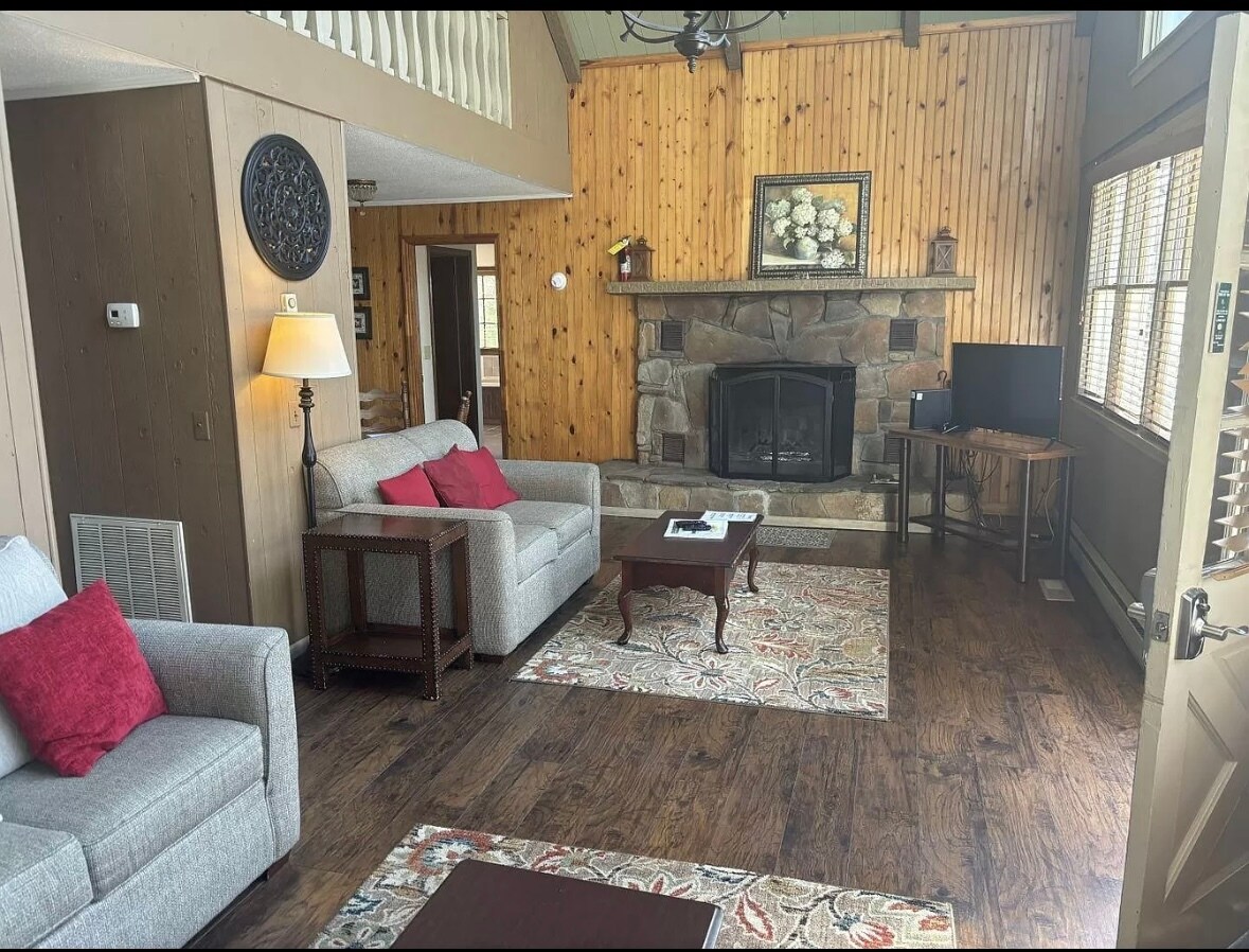 681 Chalet Village Dr, Dillard, GA 30537 - House Rental in Dillard, GA ...