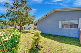 Pinewood Apartments for Rent with Hardwood Floors - Miami, FL - 1 ...