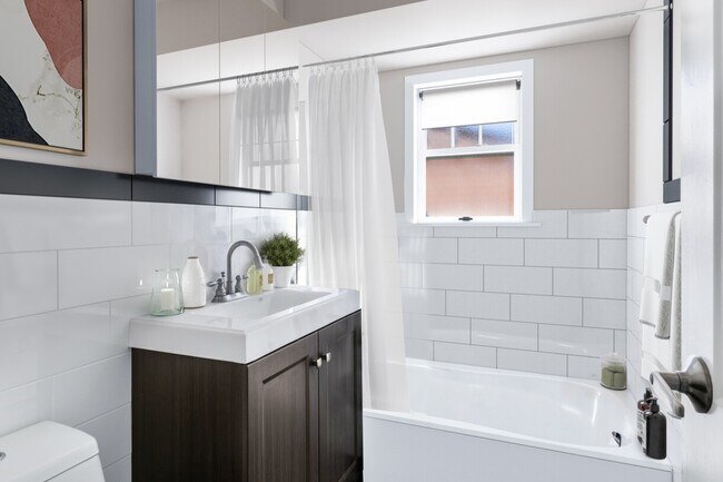 Glenwood Gardens Apartments - 11-15 Henry St Bloomfield, NJ ...