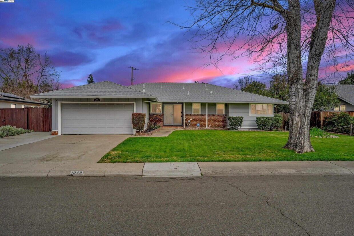 1045 Stanton Way, Stockton, CA 95207 - House Rental in Stockton, CA ...