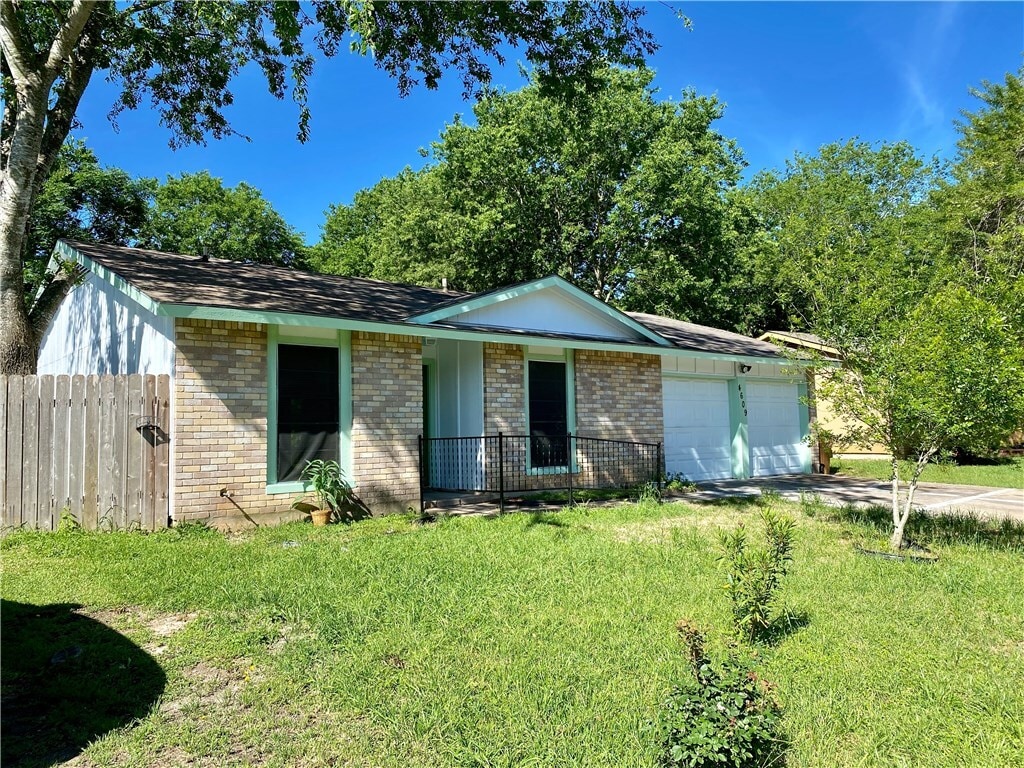 4609 Dove Springs Dr, Austin, TX 78744 - House Rental in Austin, TX ...