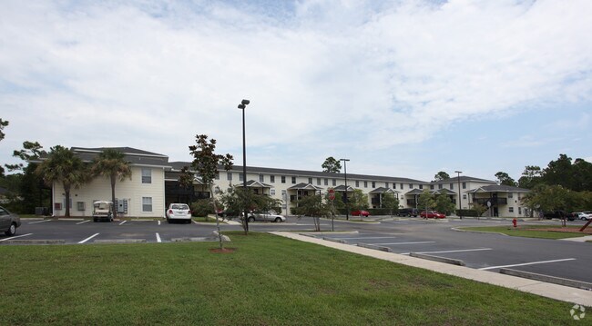 Summer Point Apartments for Rent with a Swimming Pool - Saint Augustine ...