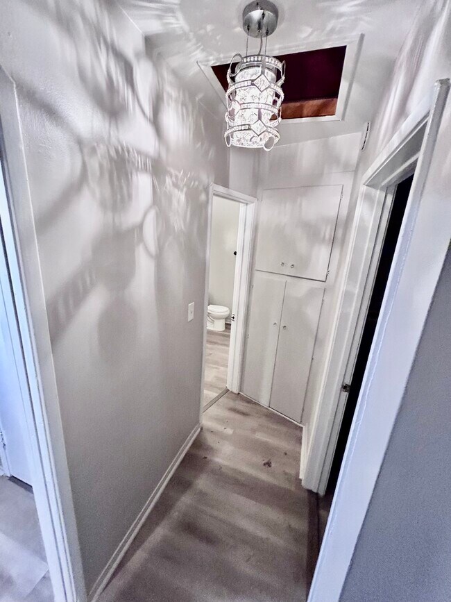 9616 Deeble St Unit 9616 C, South Gate, CA 90280 - 9616 Deeble St South ...