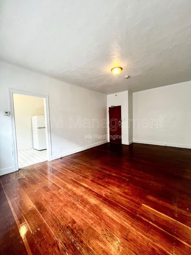 1740 Winona Blvd Unit 107, Los Angeles, CA 90027 - Room for Rent in Los ...