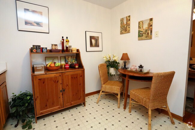 Park Ridge Commons Apartments - Des Plaines, IL | Apartments.com