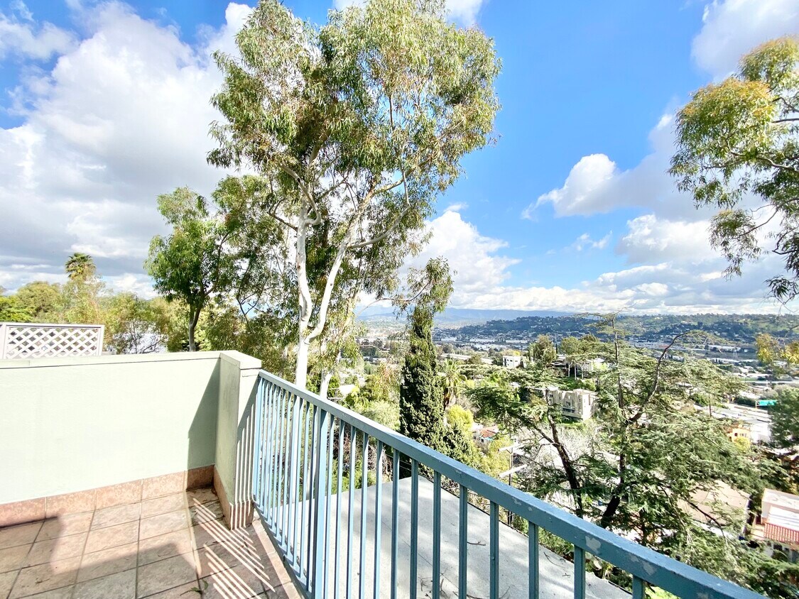 2342 Silver Ridge Ave Unit 1, Los Angeles, CA 90039 - Room for Rent in ...