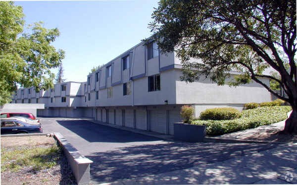 Santa Maria Apartments - Pleasanton, CA | Apartments.com