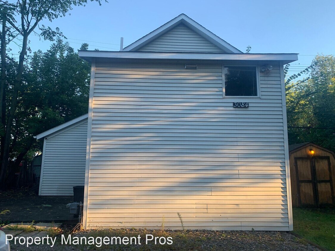 3084 Portman St, Keego Harbor, MI 48320 - House Rental in Keego Harbor, MI | Apartments.com