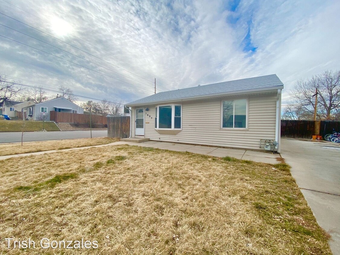 1695 S Raritan St, Denver, CO 80223 - House Rental in Denver, CO ...