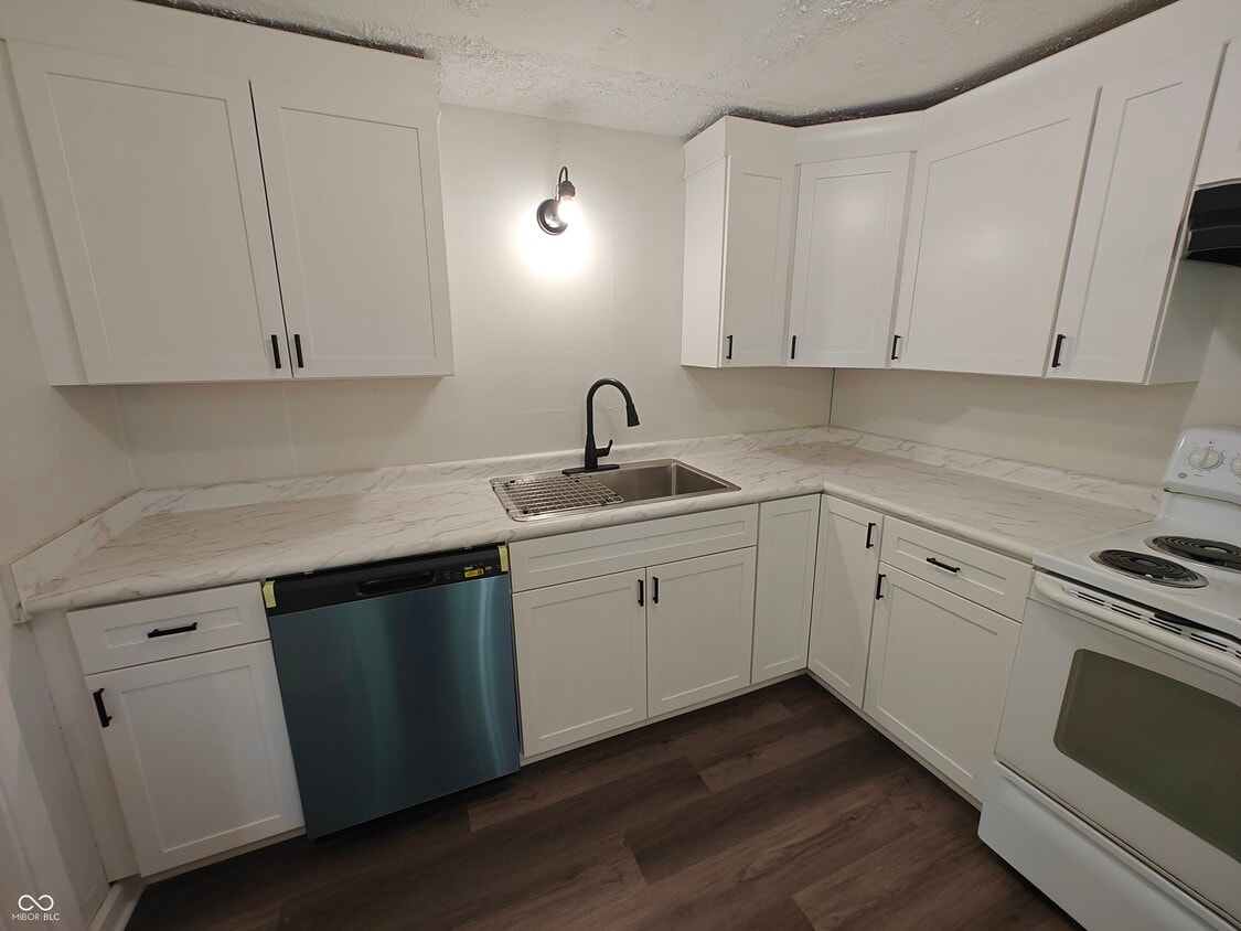 360 Walnut St Unit 4, Franklin, IN 46131 - Condo for Rent in Franklin ...