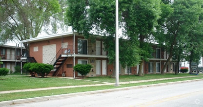 Crest Apartments Rentals - Steger, IL | Apartments.com