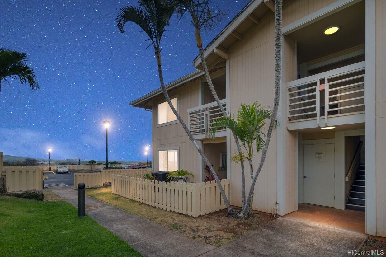 94-526 Kupuohi St, Waipahu, HI 96797 - Townhome Rentals in Waipahu HI ...
