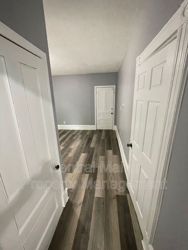 146 Sabattus St Unit #2R, Lewiston, ME 04240 - Condo for Rent in ...