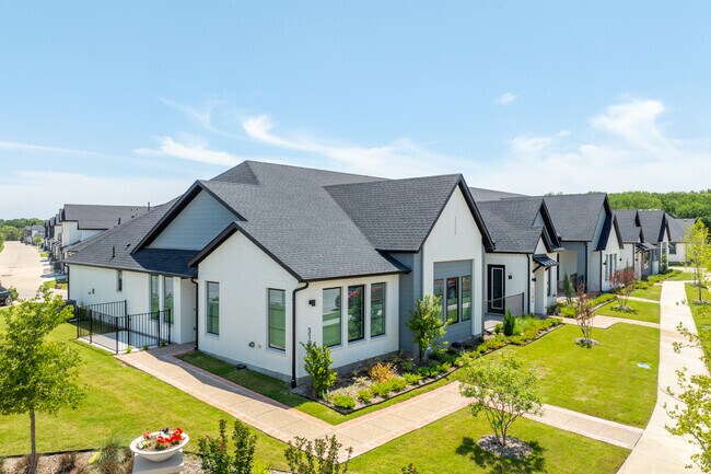 Townhomes for Rent in Euless TX - 195 Townhouses | Apartments.com