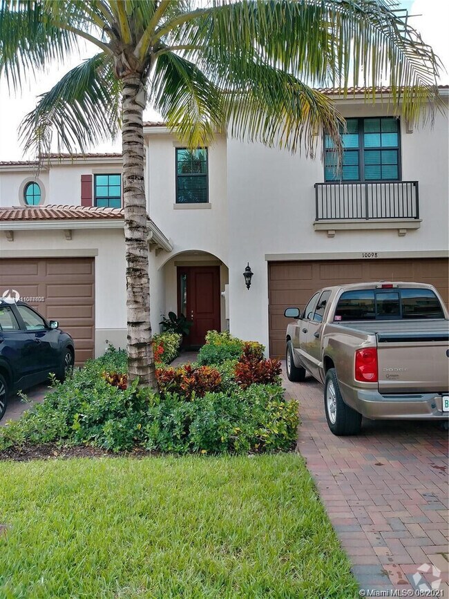 Boca Dunes Apartments for Rent with Hardwood Floors - Boca Raton, FL ...