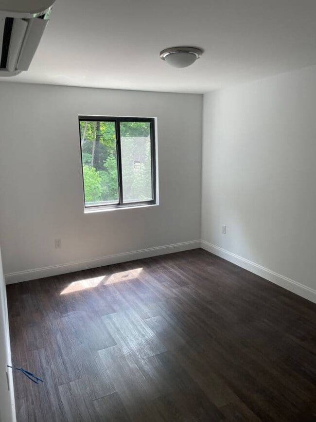 7318 Yellowstone Blvd, Forest Hills, NY 11375 - 7318 Yellowstone Blvd ...