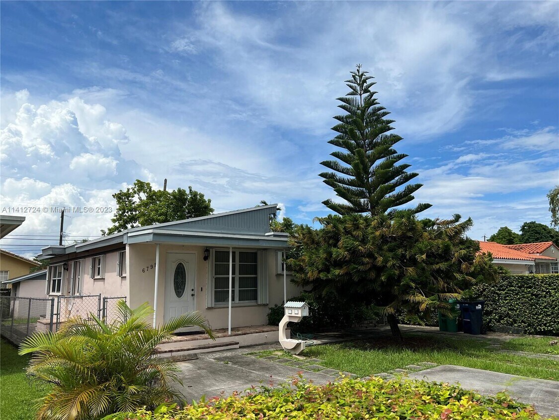 6791 SW 16th St, Miami, FL 33155 - House Rental in Miami, FL ...