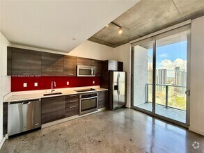 Downtown Miami Historic District Apartments for Rent with a Yard - Miami, FL - Updated Today ...