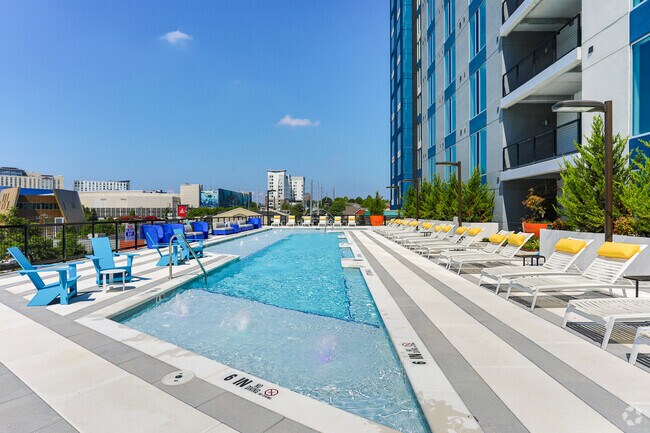 Centennial Park Apartments for Rent with EV Charging - Atlanta, GA - 71 ...