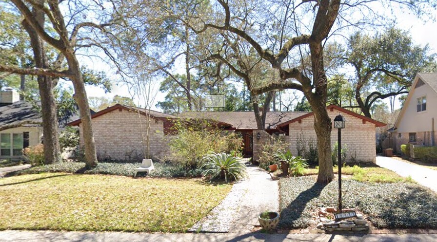 10027 Lynbrook Dr, Houston, TX 77042 - House Rental in Houston, TX ...