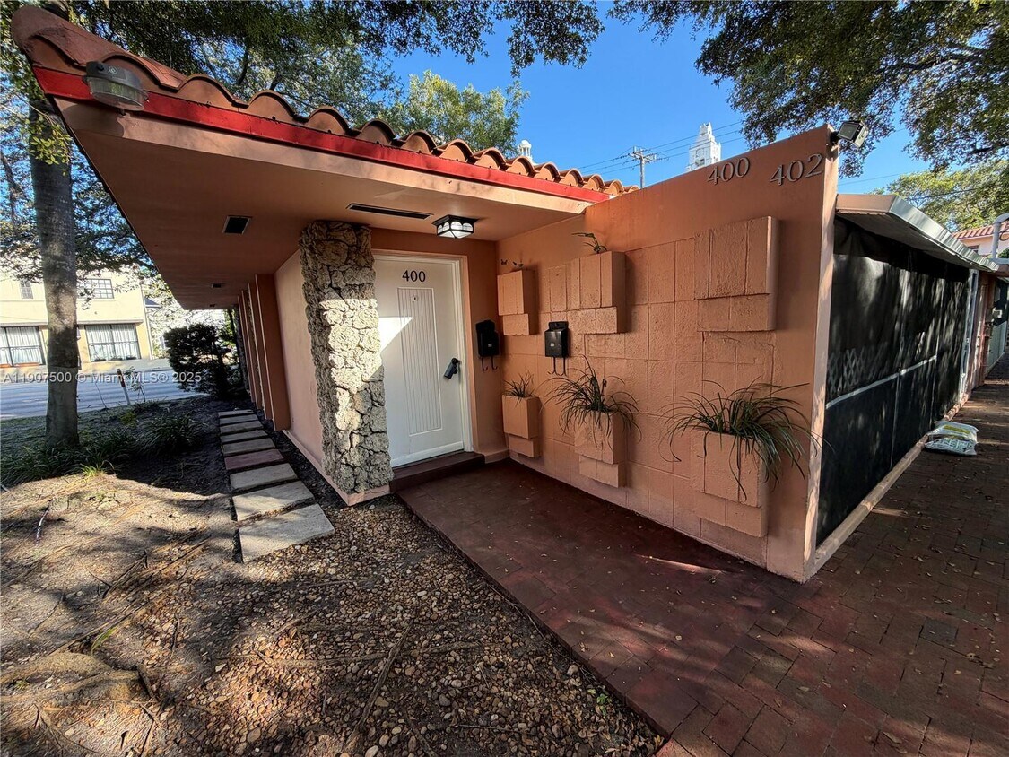 400 Minorca Ave Unit 1, Coral Gables, FL 33134 - Room for Rent in Coral ...