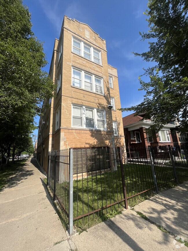 2 Bedroom Apartments for Rent under $1,100 in Chicago IL - 99 Rentals ...