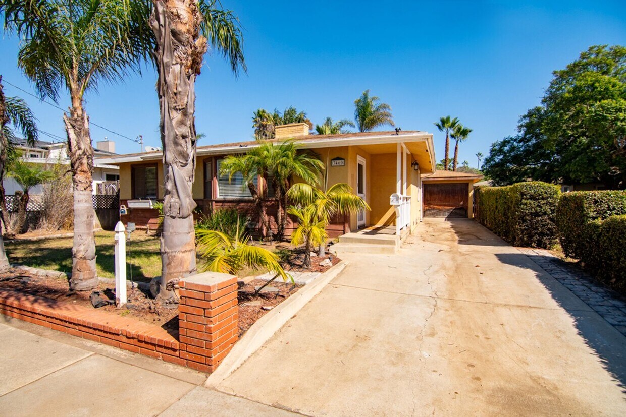 3450-3460 Harding St Unit 3460 Harding St, Carlsbad, CA 92008 - Room ...