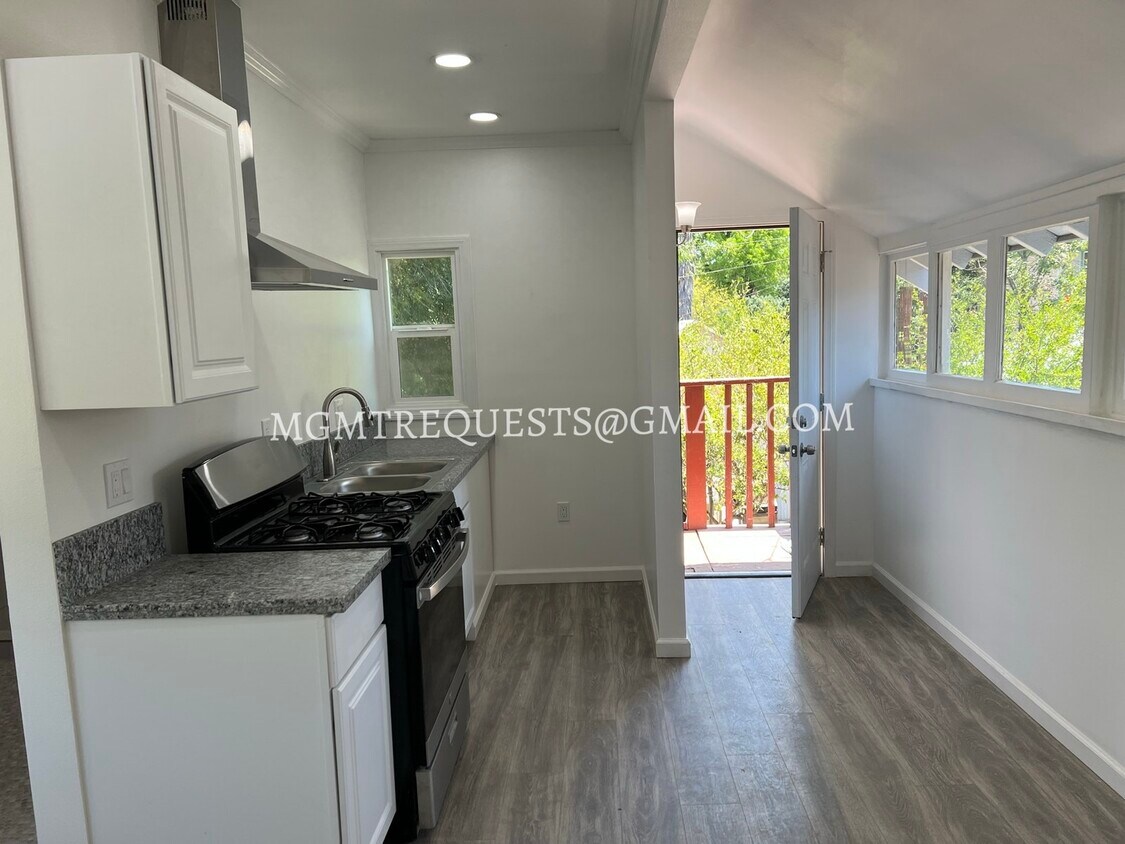 1025 S Victoria Ave Unit B, Corona, CA 92879 - Room for Rent in Corona ...