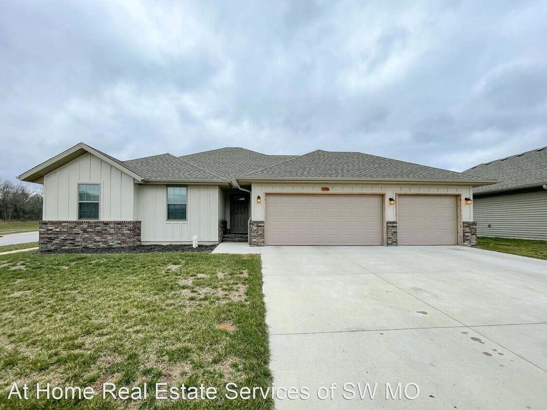 5556 W Pne St, Springfield, MO 65802 - House Rental in Springfield, MO ...