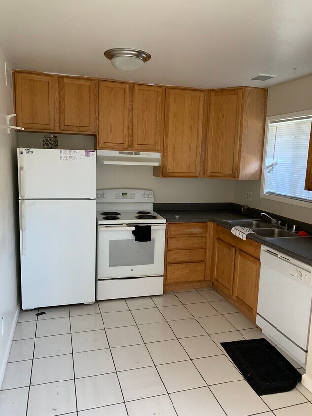 2205 15th Ave, Sacramento, CA 95822 - Apartments in Sacramento, CA ...