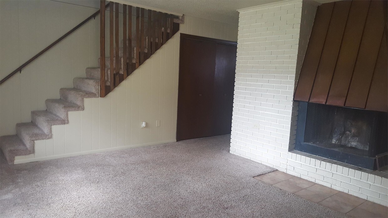 4341 W Bethany Dr, Columbia, MO 65203 - Townhome Rentals in Columbia MO ...