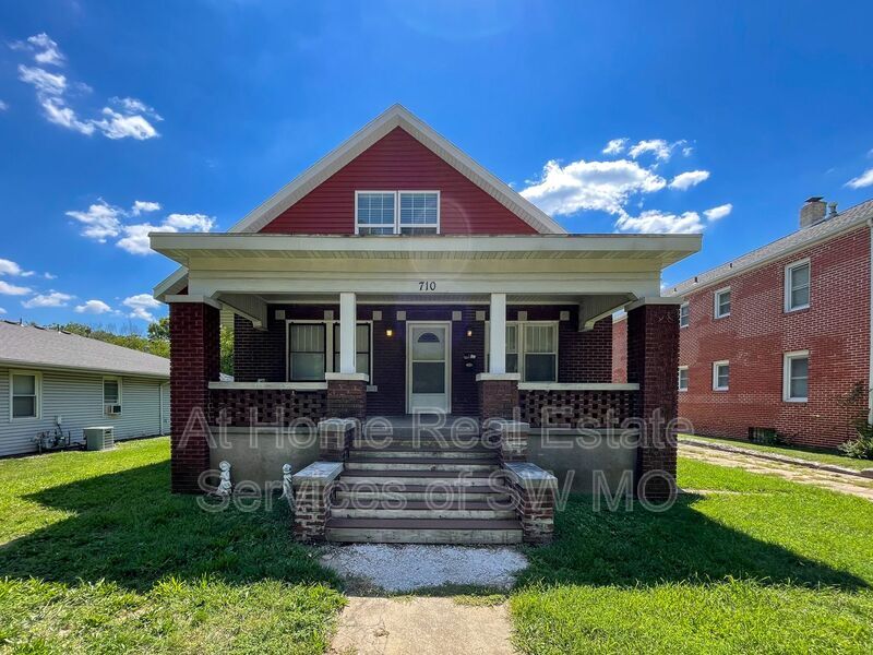 710 E Locust St, Springfield, MO 65803 - House Rental in Springfield ...