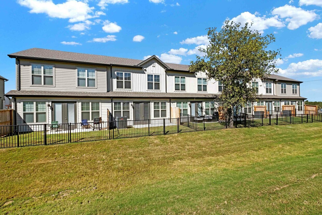 Caliza at the Loop Townhomes for Rent - San Antonio, TX | Apartments.com