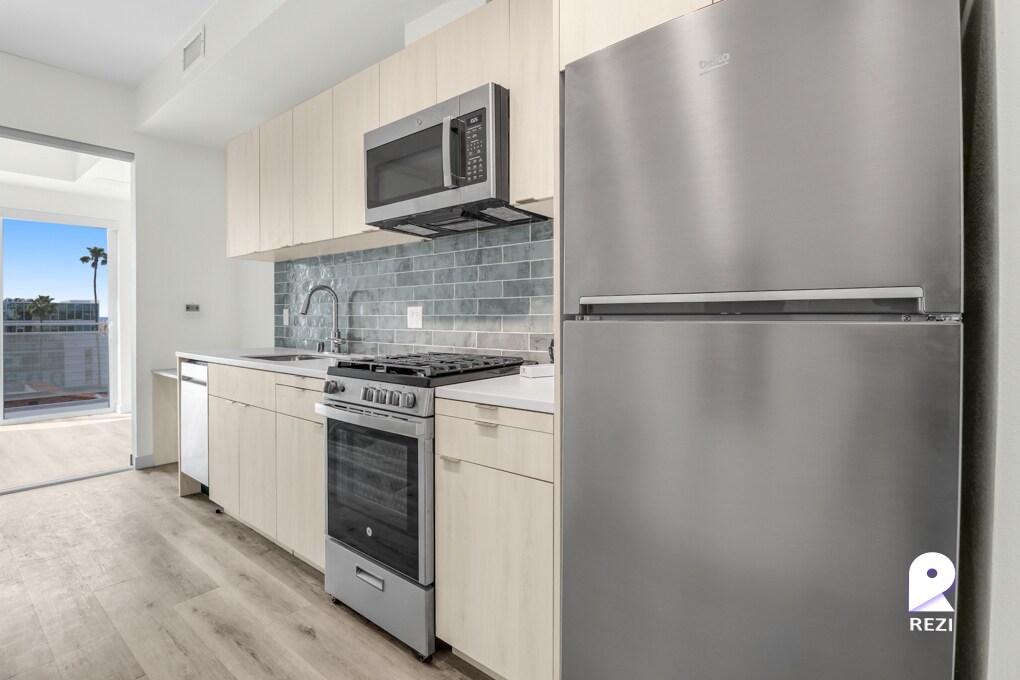 1530 Cassil Pl Unit 526, Los Angeles, CA 90028 | Apartments.com