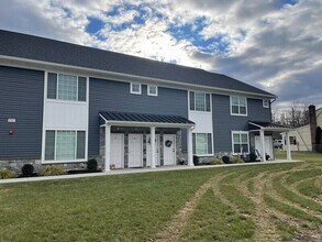 Apartments for Rent with a Balcony in Leacock Township PA