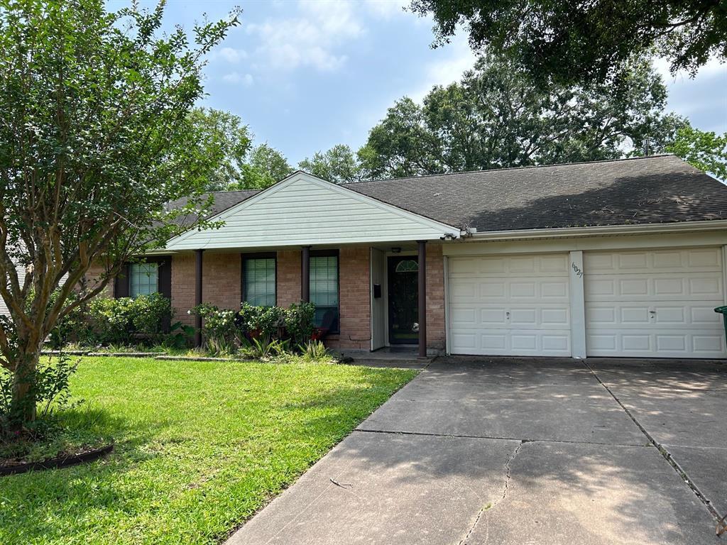 6027 Spellman Rd, Houston, TX 77096 - House Rental in Houston, TX ...
