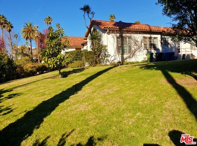 856 S Bundy Dr, Los Angeles, CA 90049 - House Rental in Los Angeles, CA ...