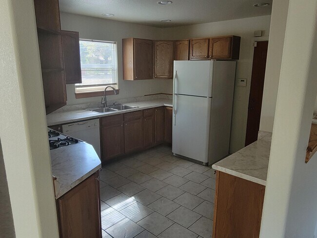 2 Spruce St, Cokedale, CO 81082 - House Rental in Cokedale, CO ...