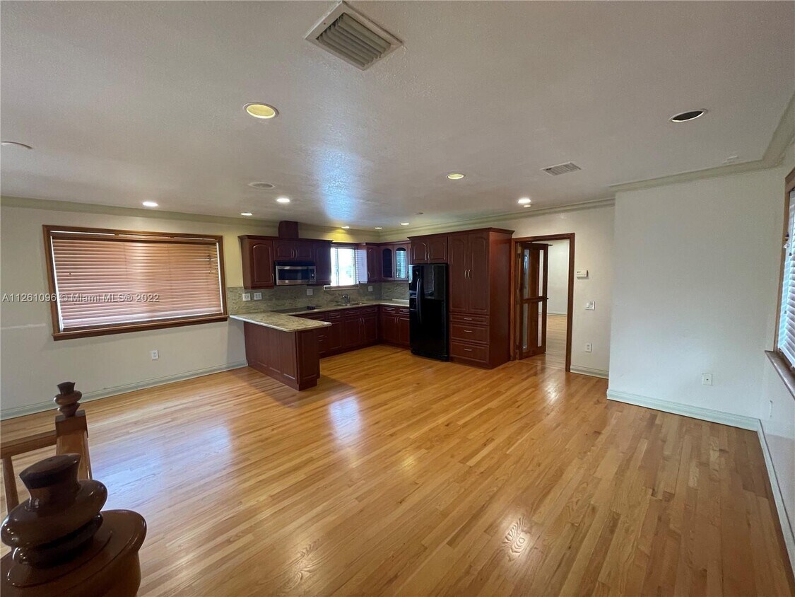 185 SW 38th Ct, Coral Gables, FL 33134 - Townhome Rentals in Coral ...