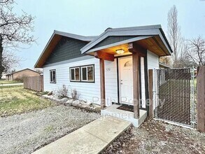 Best Luxury Ponder Point Apartments for Rent - Sandpoint, ID - 1 ...