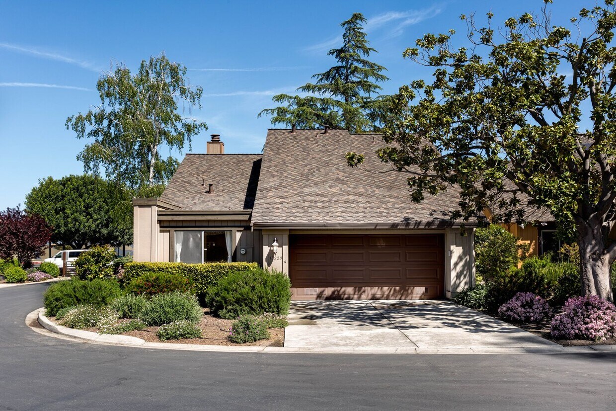 10220 Yoshino Pl, Cupertino, CA 95014 - House Rental in Cupertino, CA ...