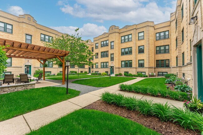 4023 N Mozart St, Chicago, IL 60618 - House Rental in Chicago, IL ...