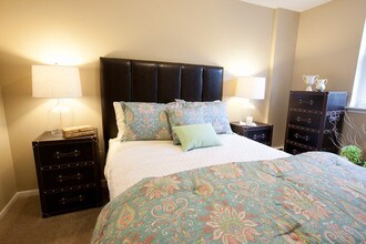Colonial Terrace Rentals - Saint Louis Park, MN | Apartments.com