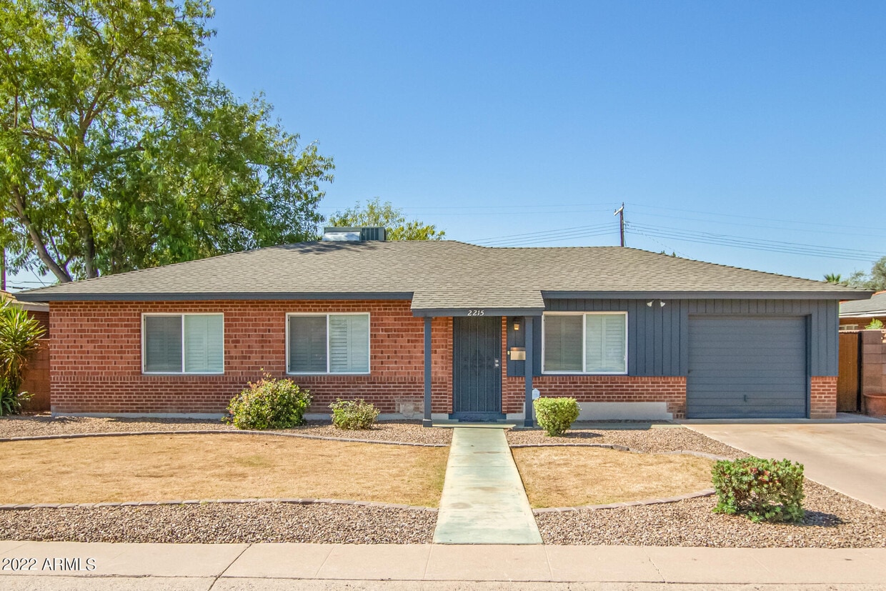2215 E Heatherbrae Dr, Phoenix, AZ 85016 - House Rental in Phoenix, AZ | Apartments.com